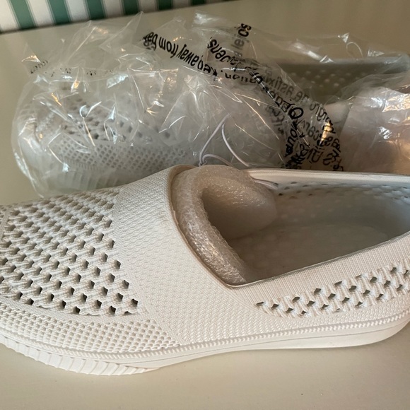 katie layer | Other | Nwt Katie Layer 8 Water Shoes Sz6 | Poshmark